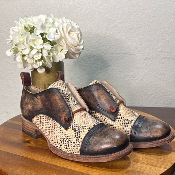 freebird | Shoes | Freebird Mabel Python Brown Cream Oxford Size 8 ...